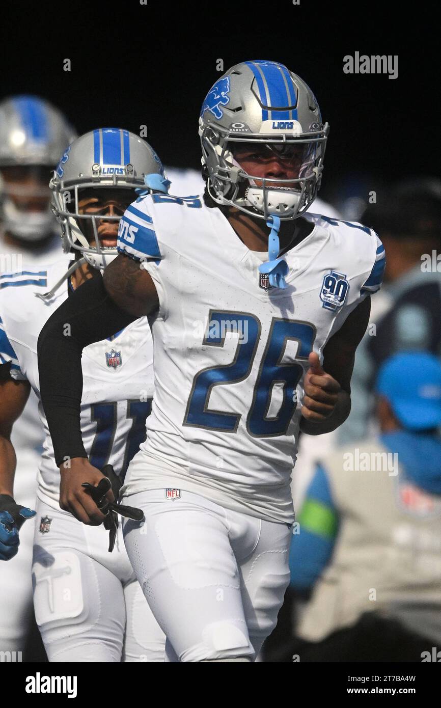 Detroit Lions running back Zonovan Knight (28) comes onto the field ...