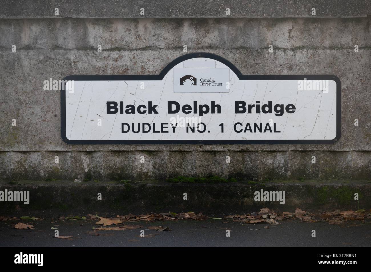 Black Delph Bridge sign, Dudley No.1 Canal, Brierley Hill, West ...