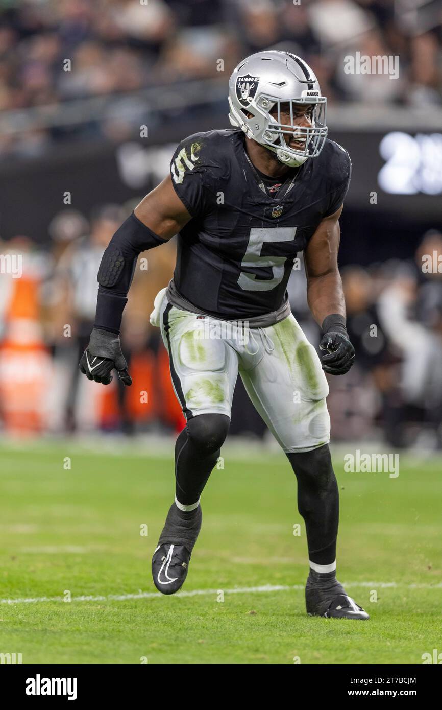 Las Vegas Raiders linebacker Divine Diablo (5) against the New York ...