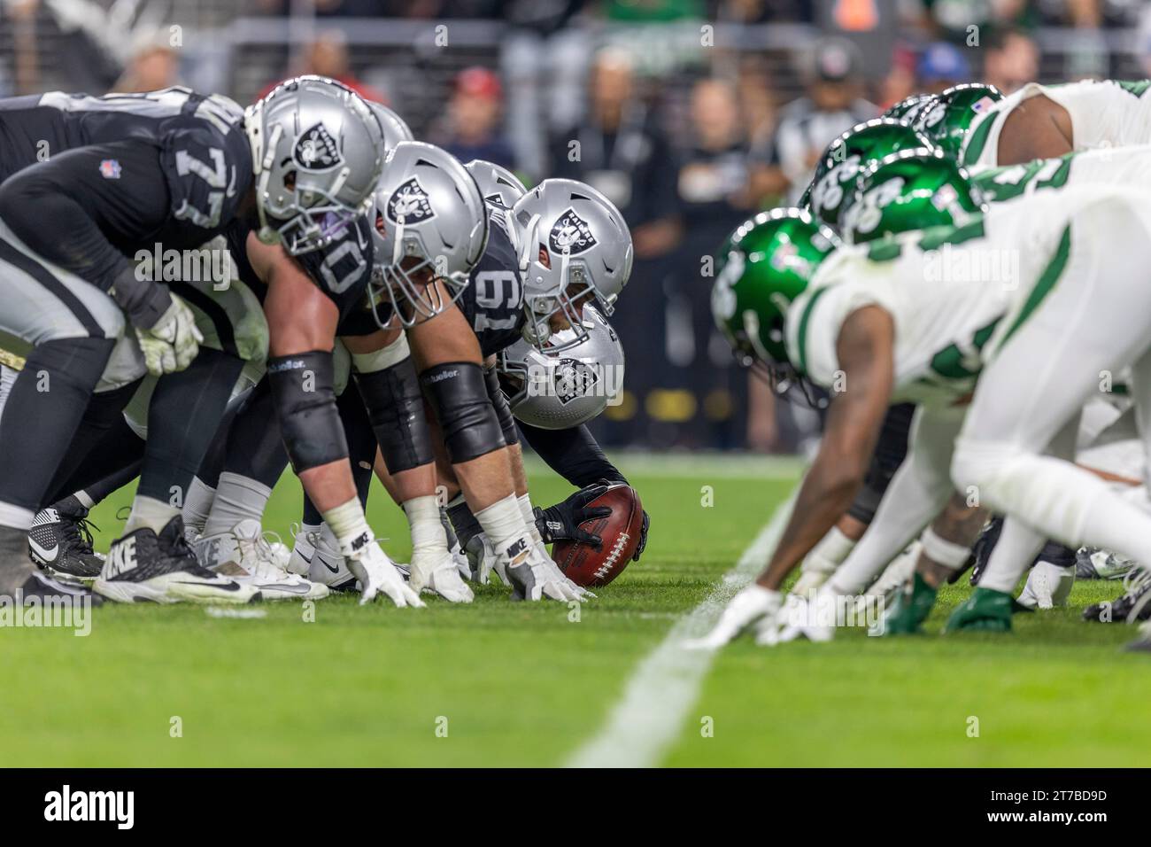 The Las Vegas Raiders line up against the New York Jets in an NFL ...