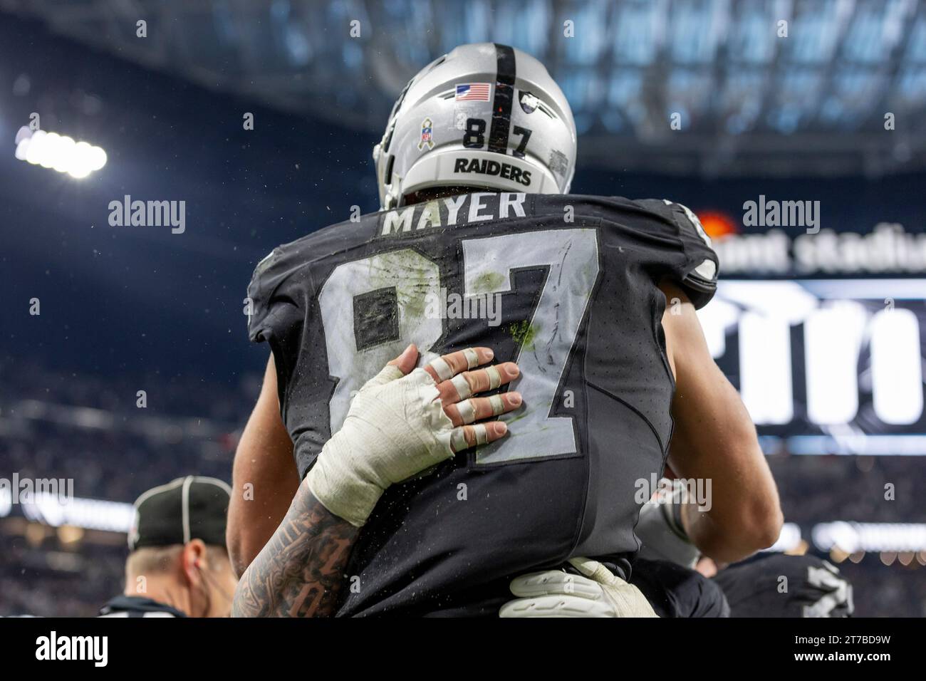 Las Vegas Raiders tight end Michael Mayer (87) catches a touchdown and ...