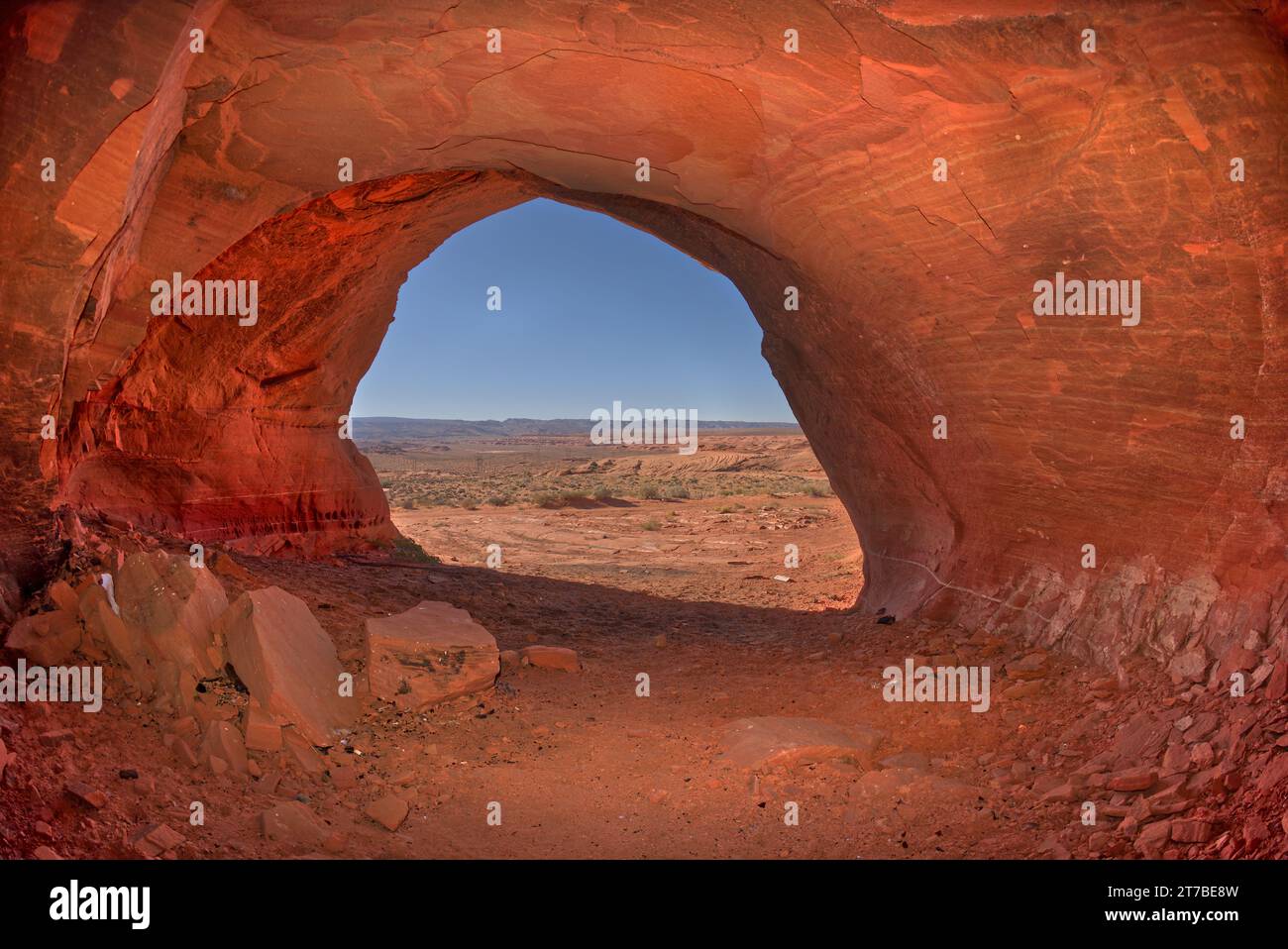 Beehive Cave below East Rocks of New Wave, Beehive Trail, Glen Canyon ...