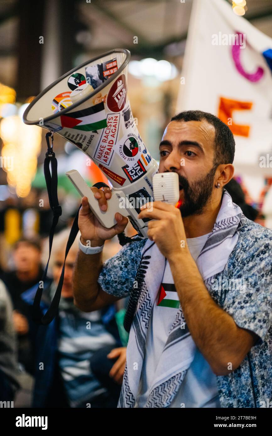 Alarmy hi-res stock photography and images - Alamy