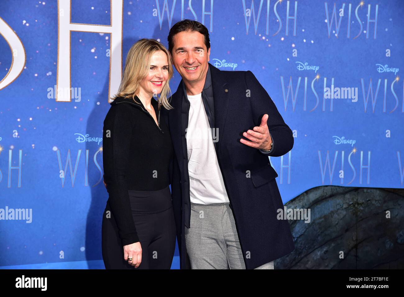 Deutschlandpremiere WISH in Berlin Andreas Elsholz mit Ehefrau Denise ...