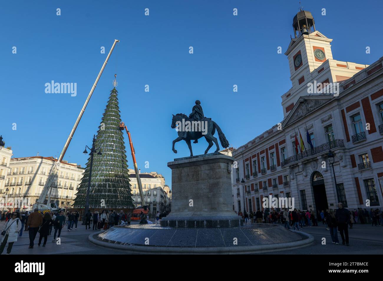 General view of Puerta del Sol with the Christmas tree already ...