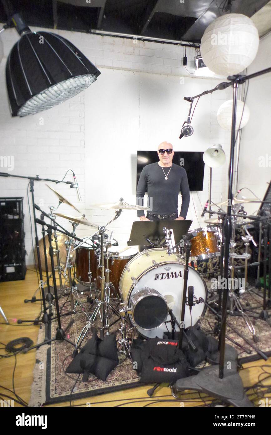 Kenny aronoff hi-res stock photography and images - Alamy