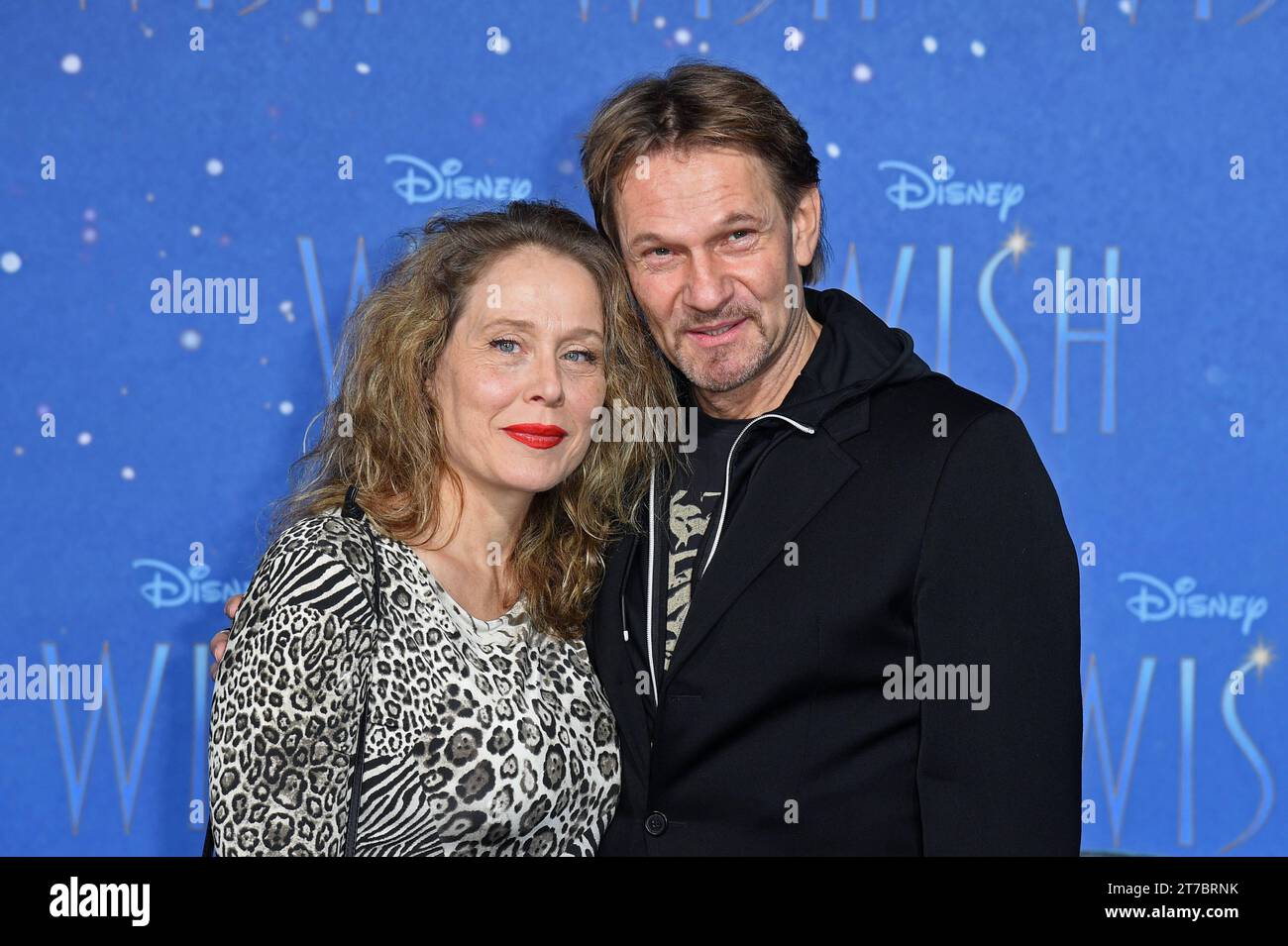 Thure Riefenstein mit Ehefrau Patricia Lueger bei Premiere des neuen ...