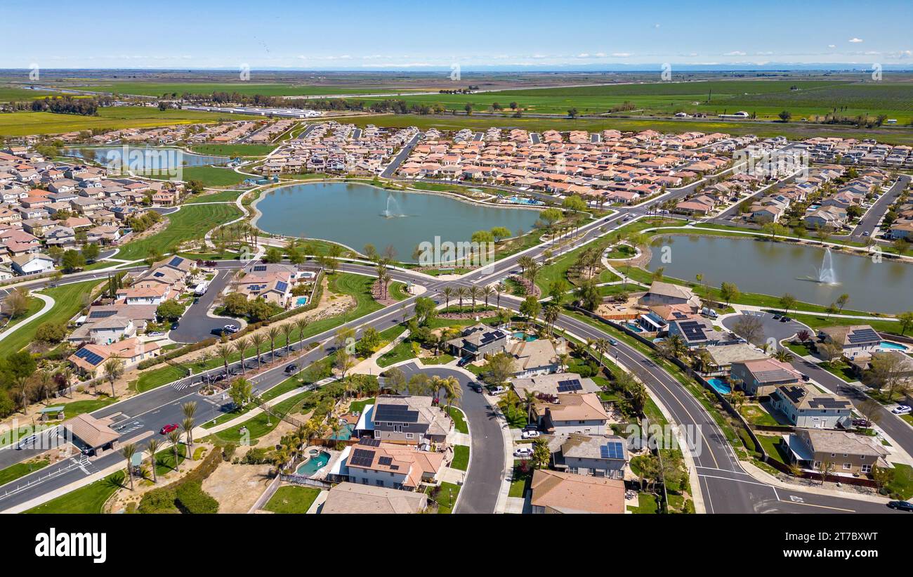 Community center and housing estate hi-res stock photography and images ...