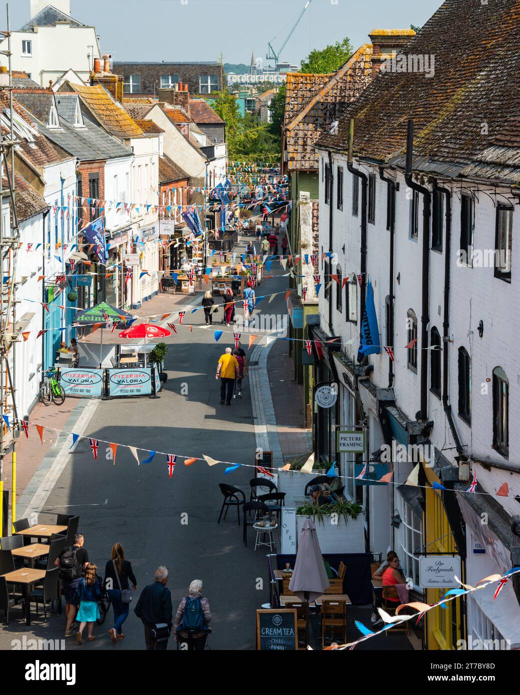Poole high street hi-res stock photography and images - Alamy