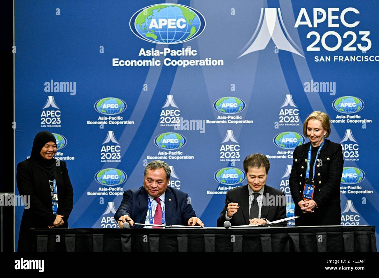 Bac handout hi-res stock photography and images - Alamy