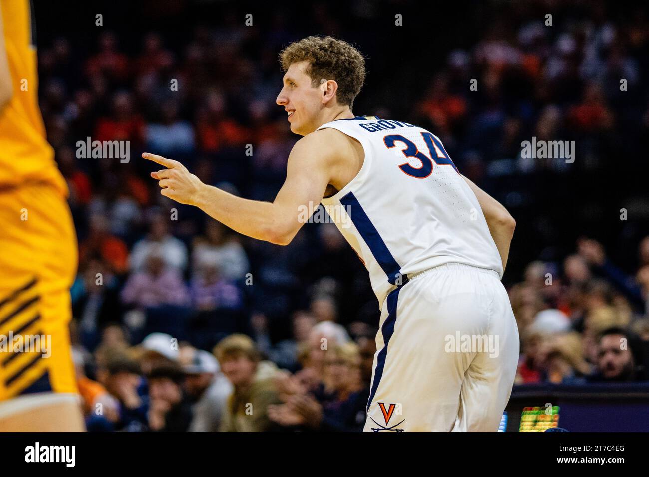 Charlottesville, VA, USA. 14th Nov, 2023. Virginia Cavaliers forward ...