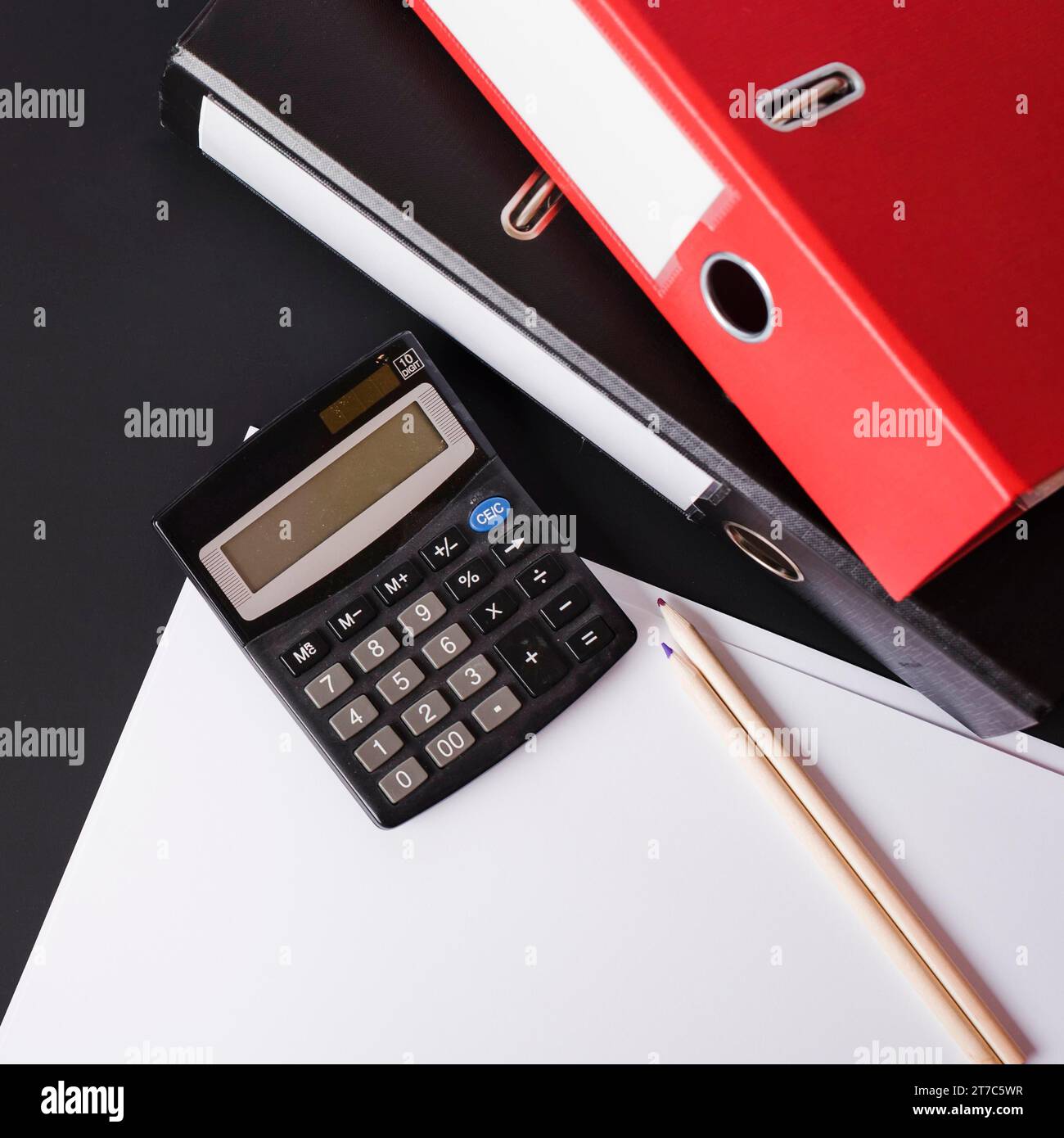 Black background field hi-res stock photography and images - Alamy