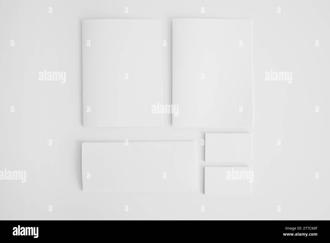 Brochure cards hi-res stock photography and images - Alamy