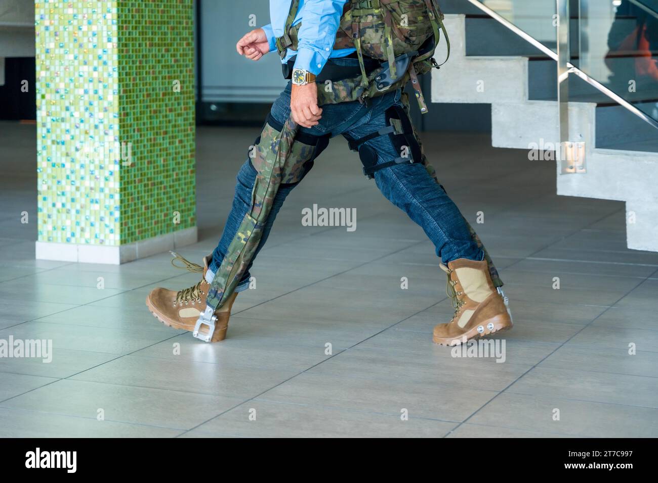 Mechanical military exoskeleton to help unrecognizable soldiers and ...