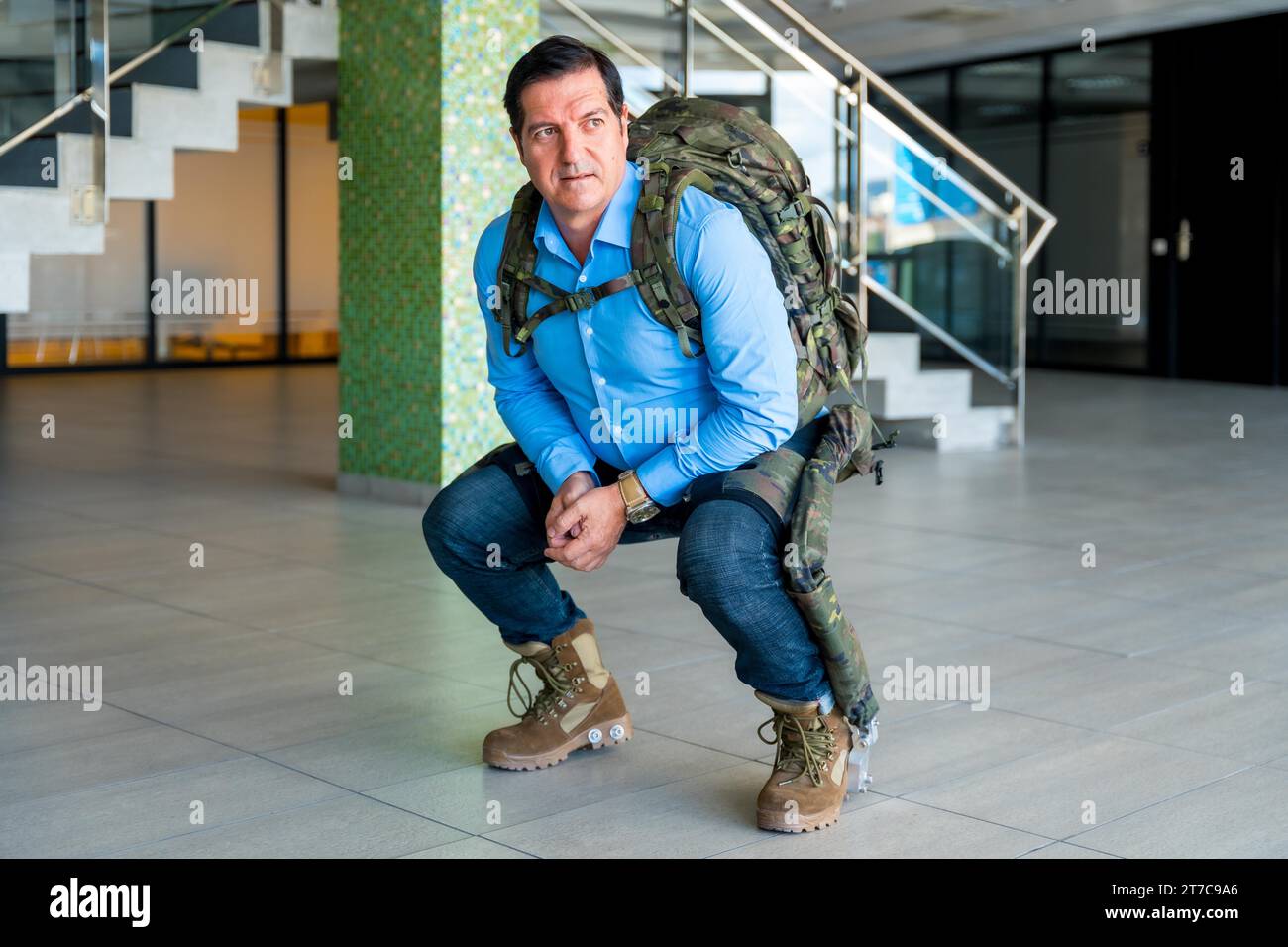 Mechanical military exoskeleton to help soldiers or soldiers in their ...