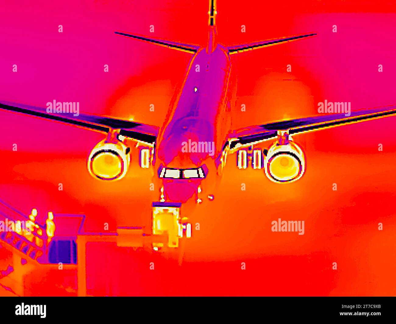 Aeroplane at airport, apron, apron with ground staff, symbol photo ...