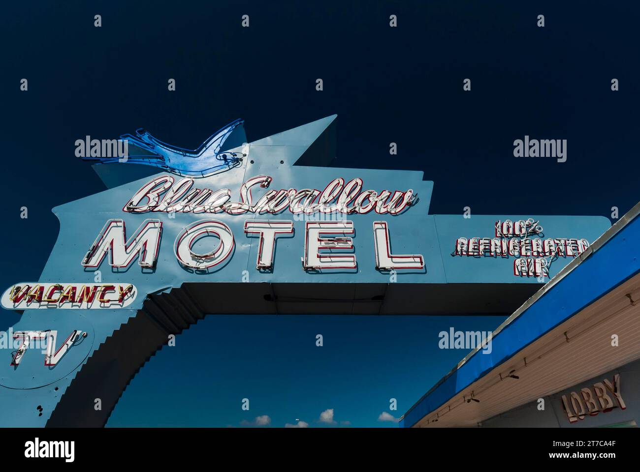 Old motel, accommodation, travelling, blue, blue sky, design, road trip ...