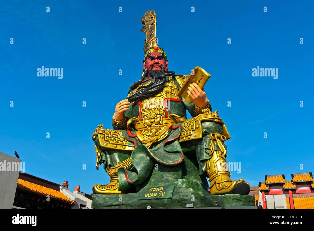 Bronze statue of the Chinese General Guan Yu, Guan Yu Shrine, Koh Samui ...