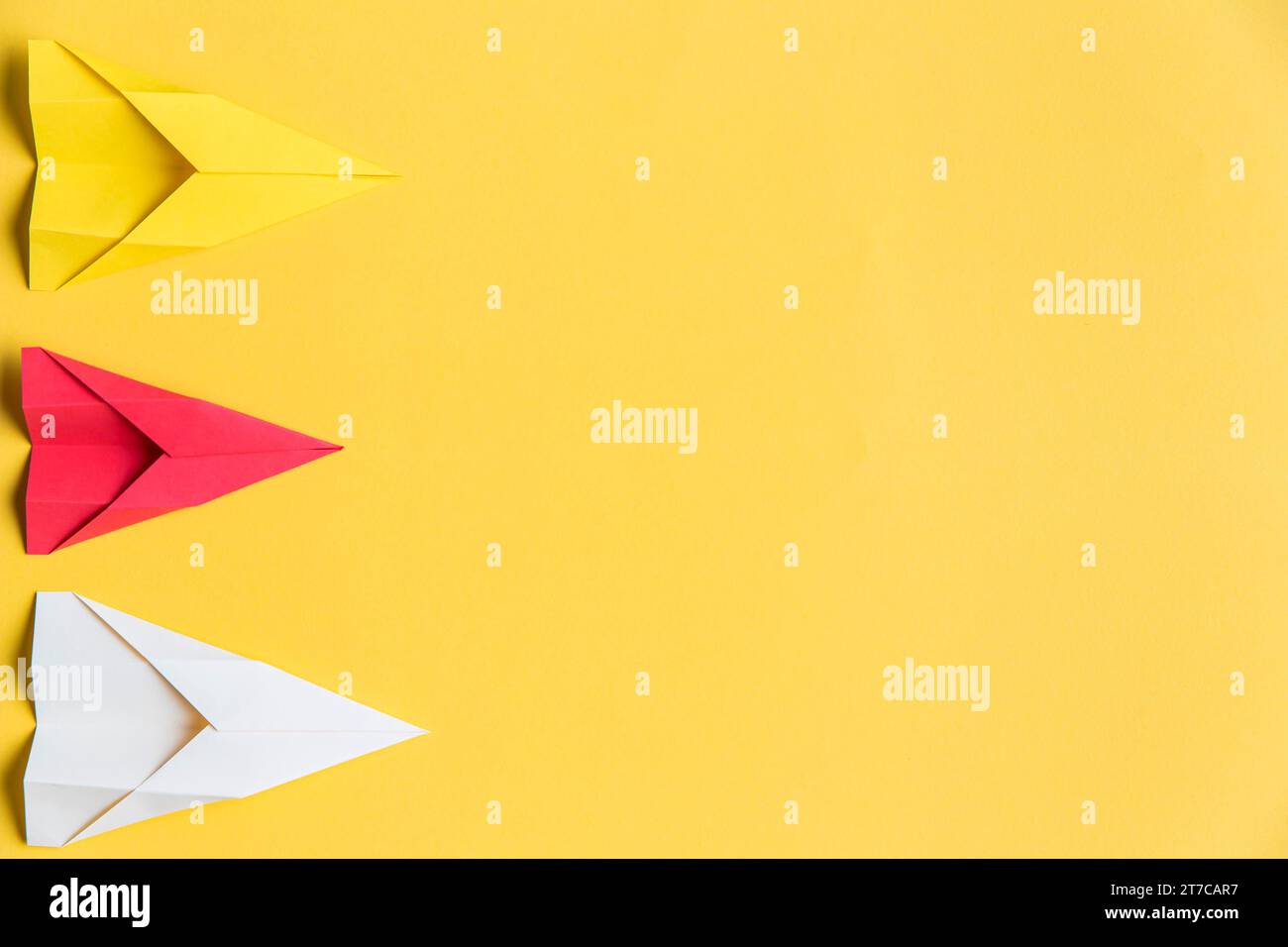 Flat lay paper airplanes Stock Photo - Alamy