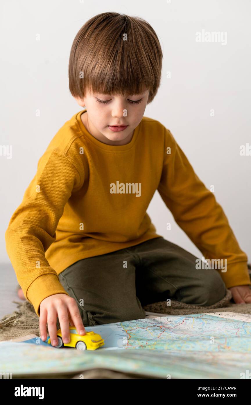 Map car cutout hi-res stock photography and images - Alamy