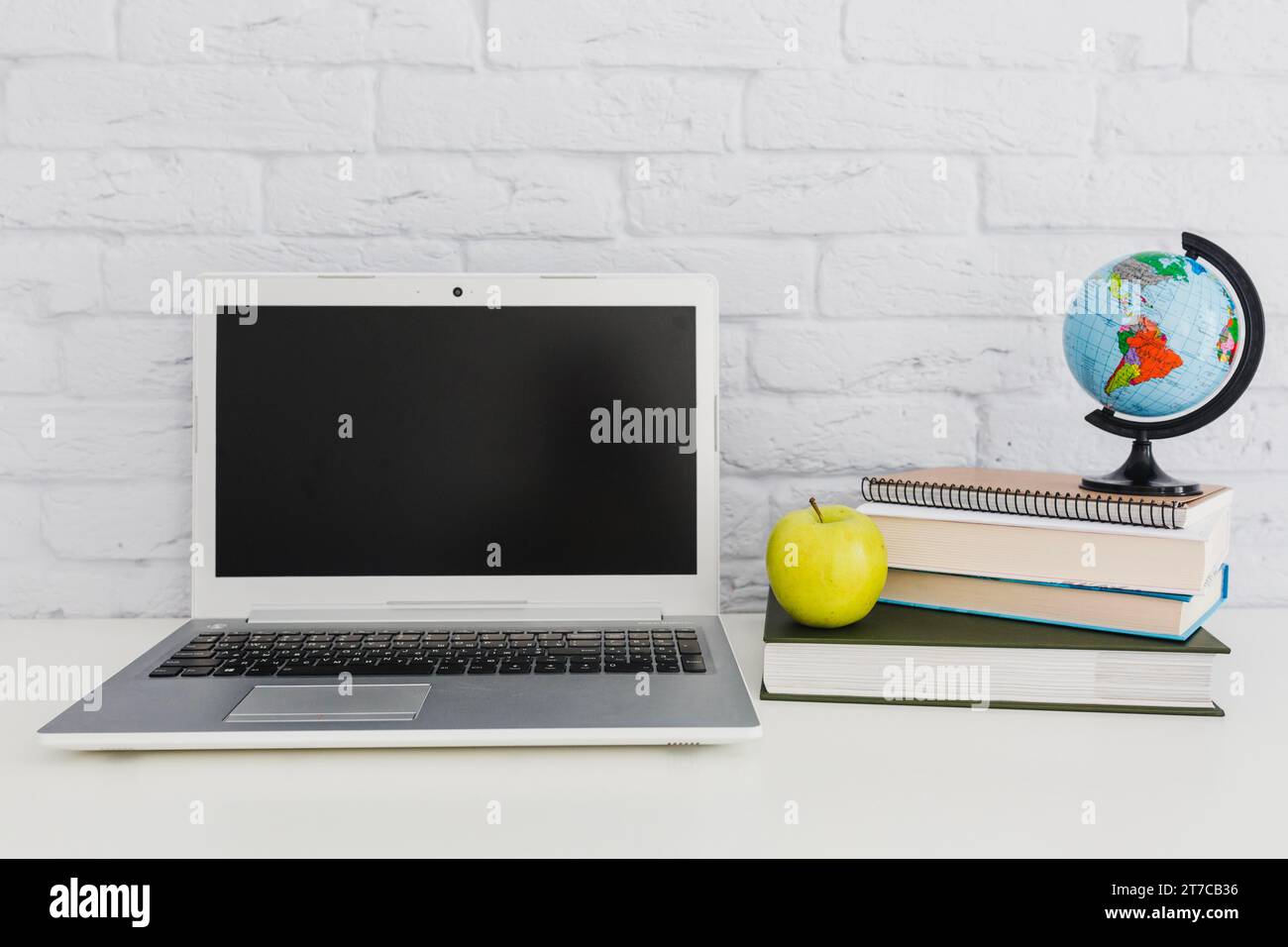 Laptop world hi-res stock photography and images - Alamy