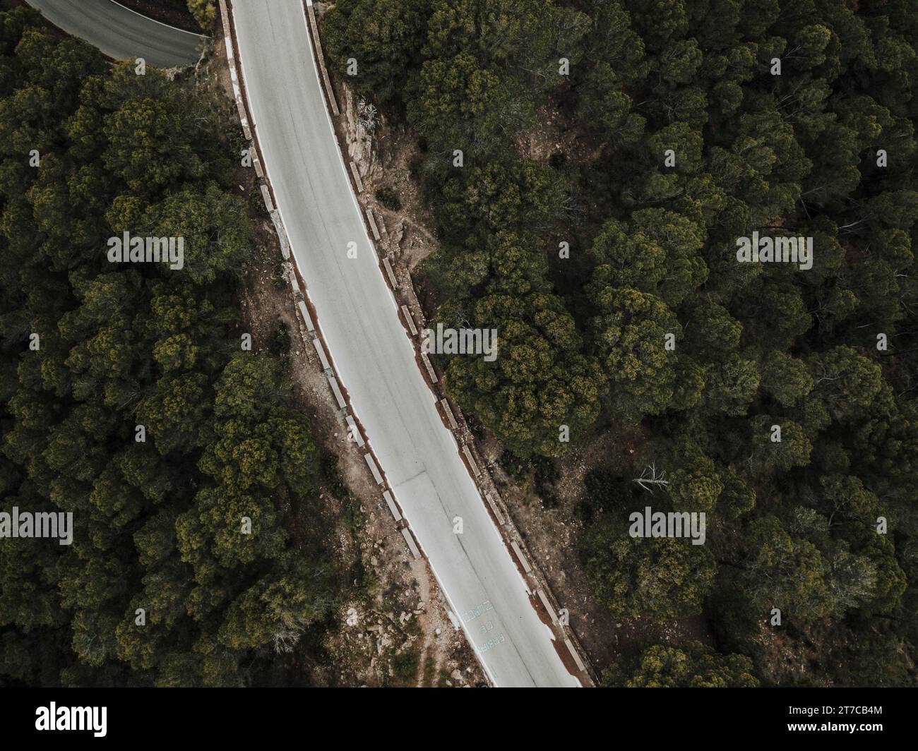 Long asphalt road ground view hi-res stock photography and images - Alamy