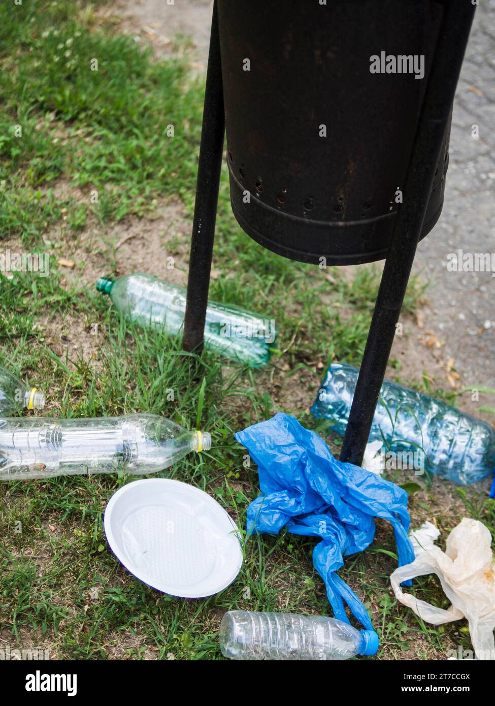 Reject plastic waste hi-res stock photography and images - Alamy