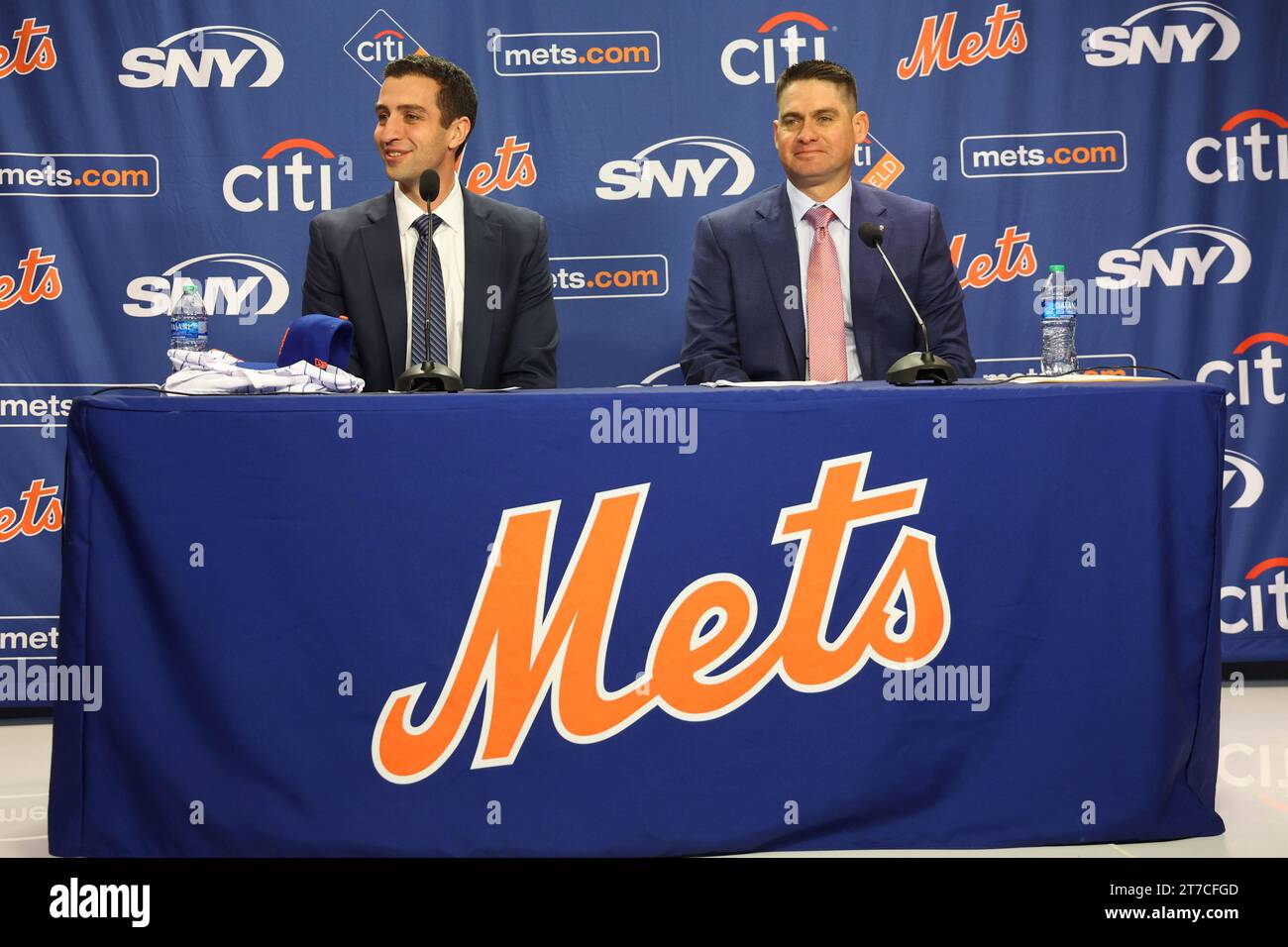 New York Mets President of Baseball Operations David Stearns introduces ...