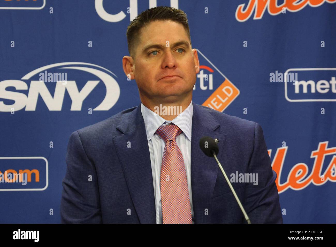 New York Mets President of Baseball Operations David Stearns introduces ...