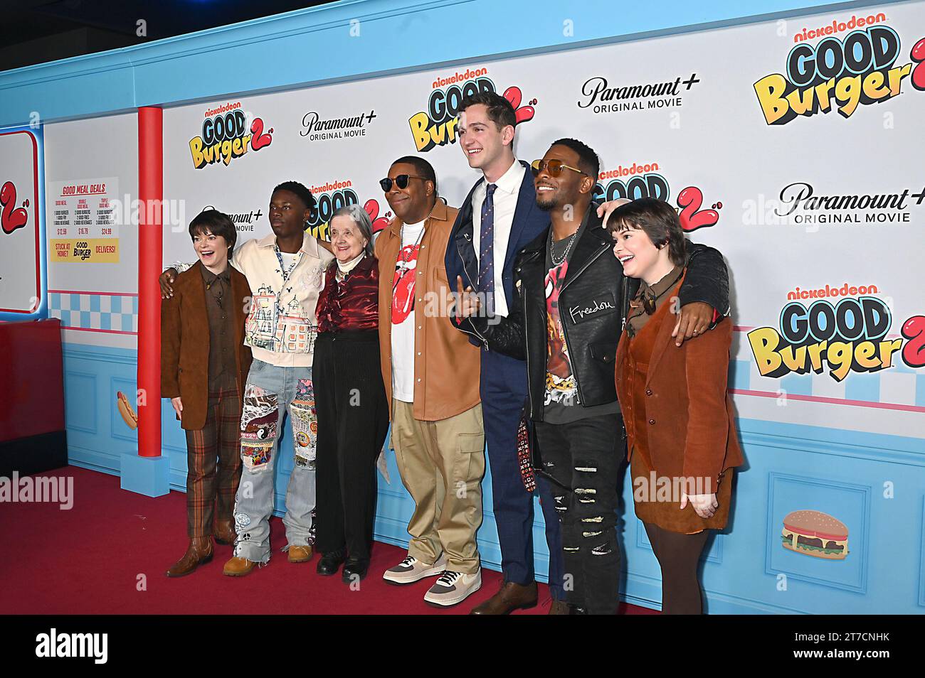 Elizabeth Hinkler, Alex Hibbert, Kenan Thompson, Anabel Graetz, Matt ...