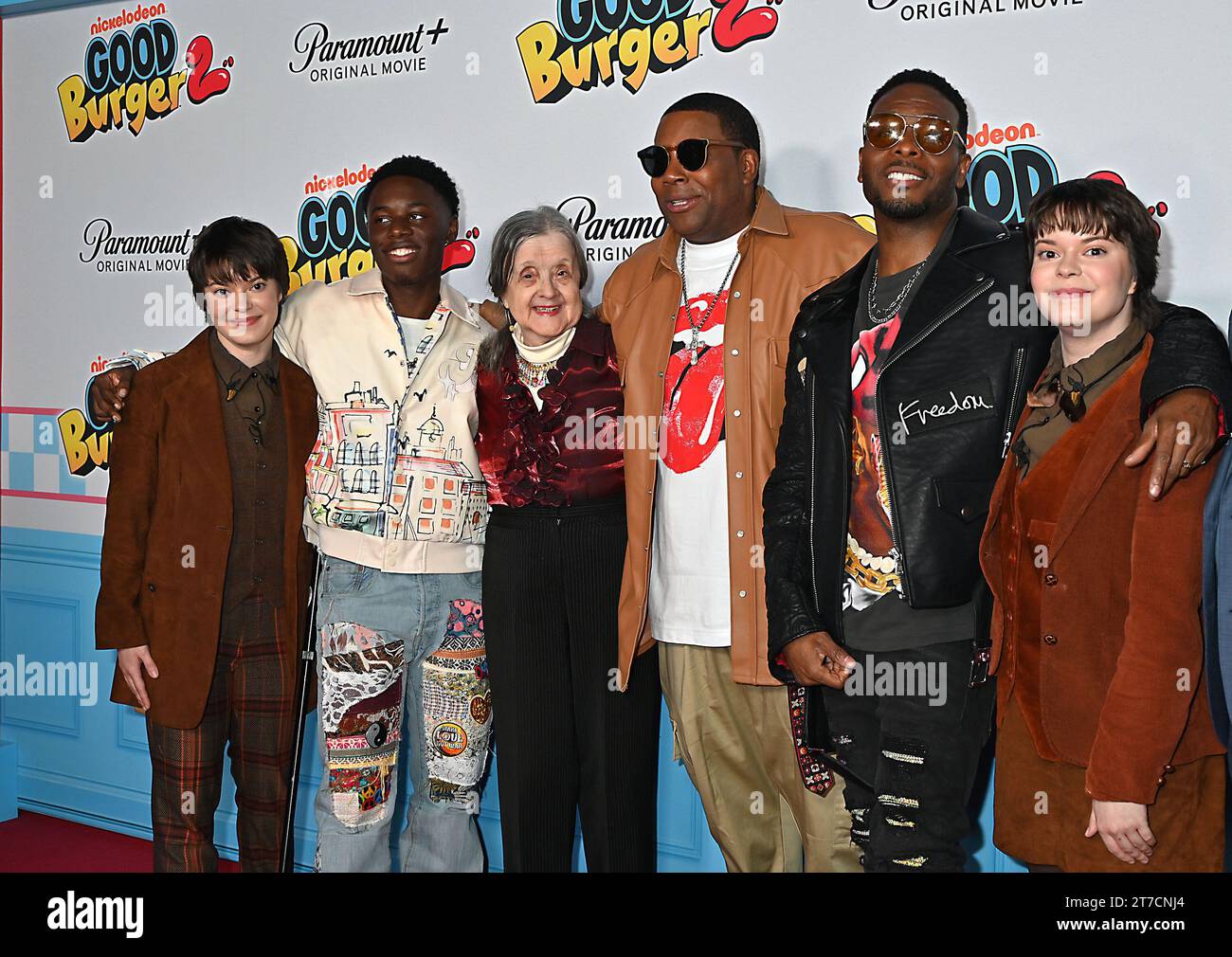 Elizabeth Hinkler, Alex Hibbert, Kenan Thompson, Anabel Graetz, Kel ...