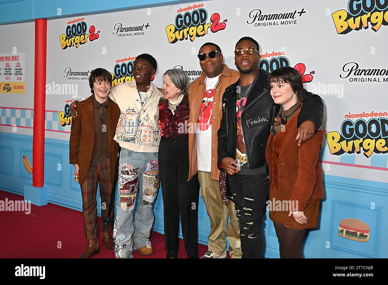 Elizabeth Hinkler, Alex Hibbert, Kenan Thompson, Anabel Graetz, Kel ...