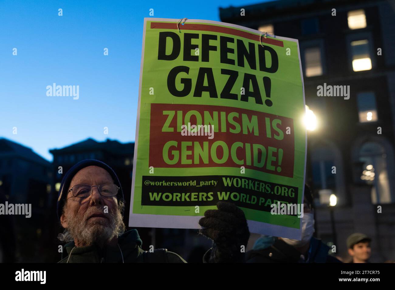 Hundreds people gathered on the grounds of Columbia University in New ...