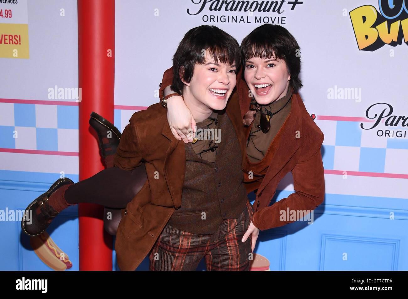 New York, USA. 14th Nov, 2023. (L-R) Emily Hinkler and Elizabeth ...