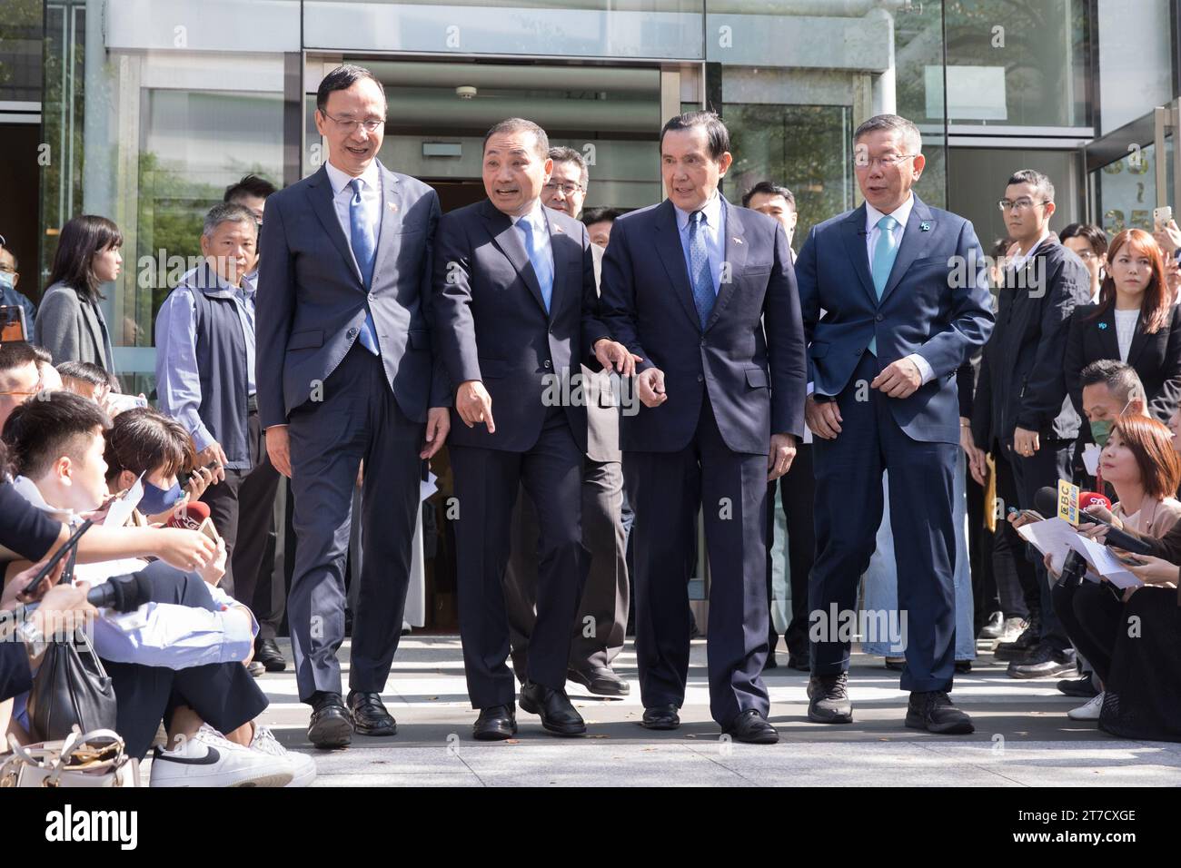Eric Chu, KMT chairman, Hou Yu-ih, KMT presidential candidate, Ma Ying ...