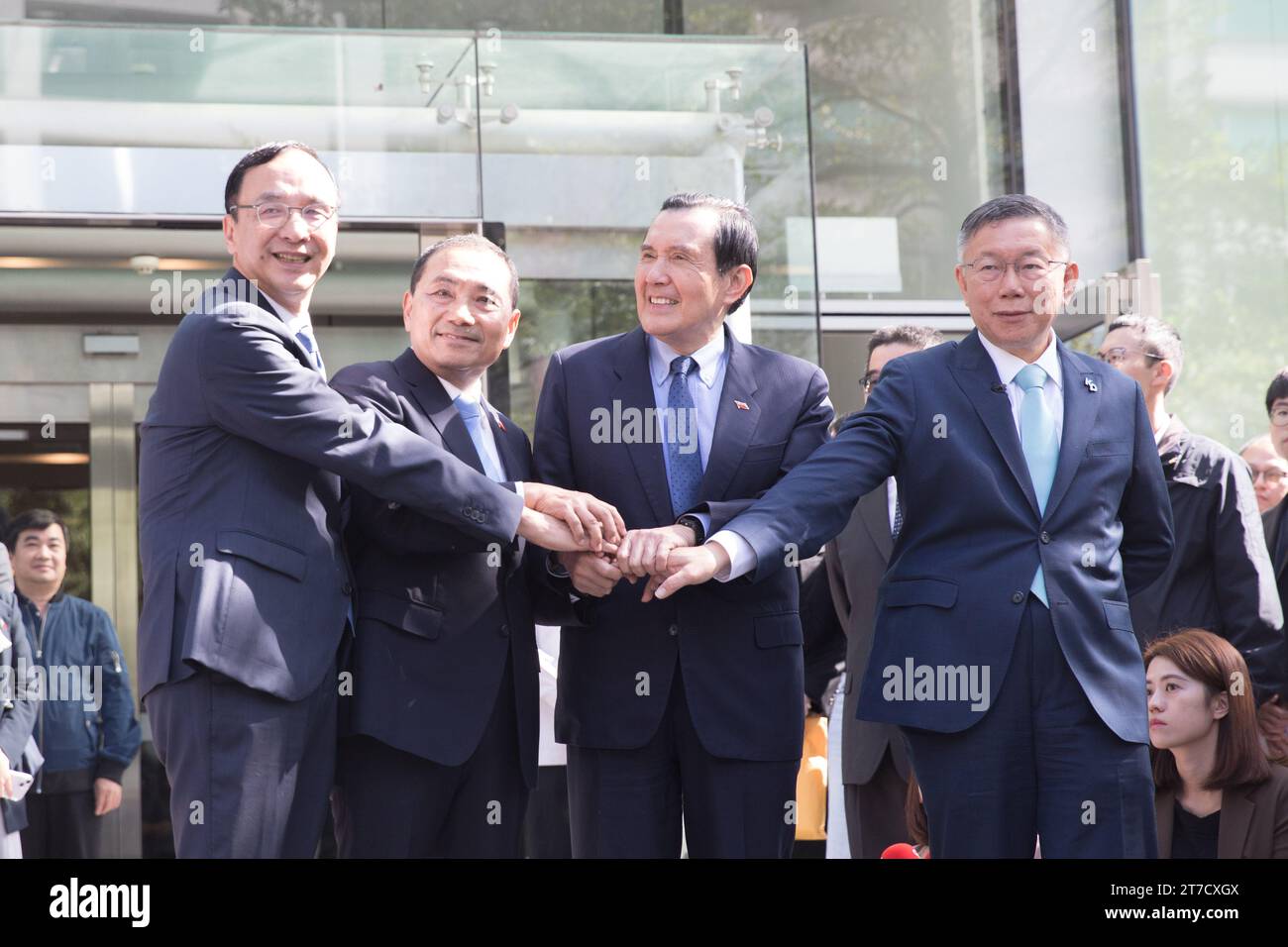 Eric Chu, KMT chairman, Hou Yu-ih, KMT presidential candidate, Ma Ying ...