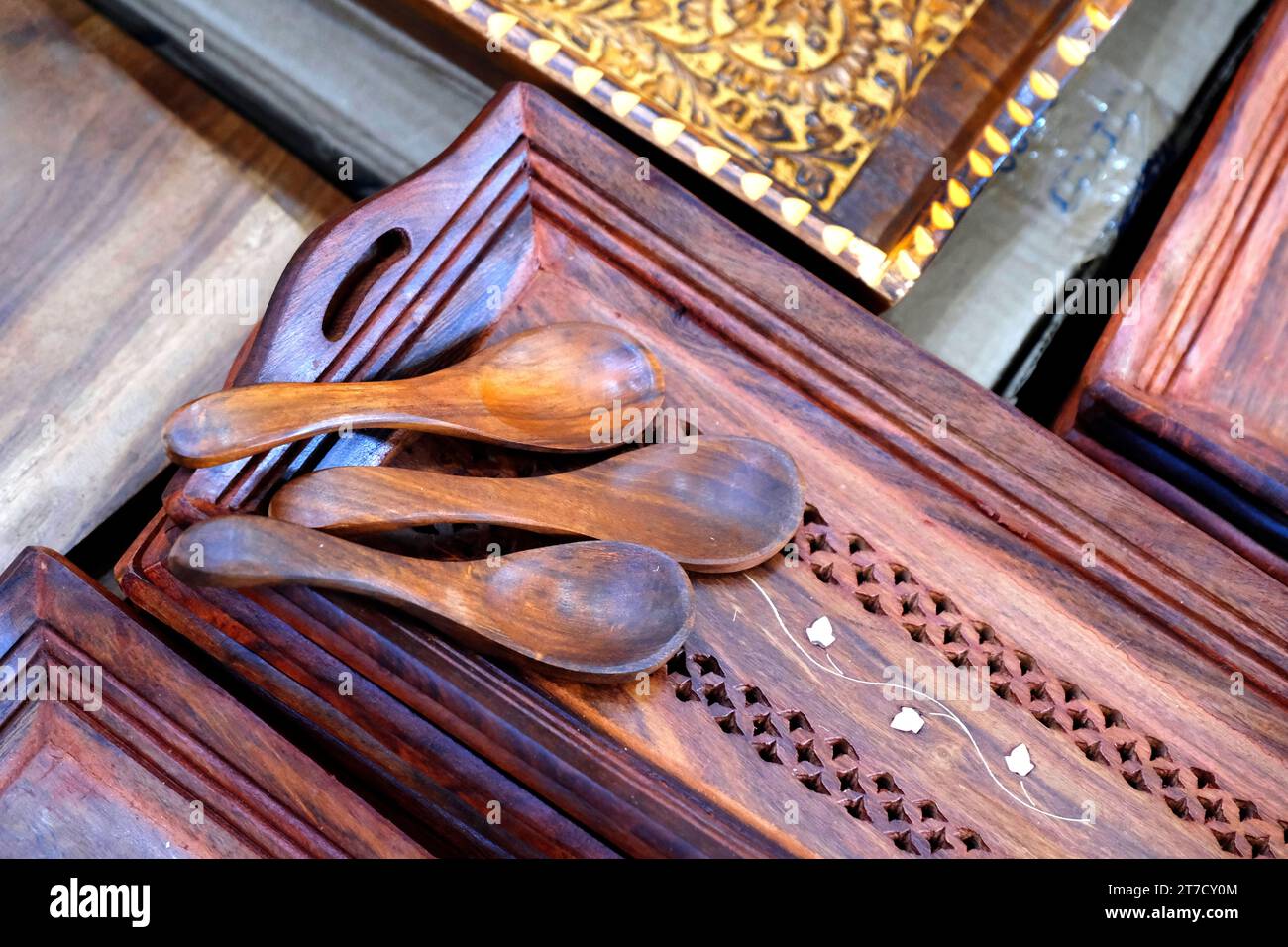 Traditional kitchenware crafts hi-res stock photography and images - Alamy