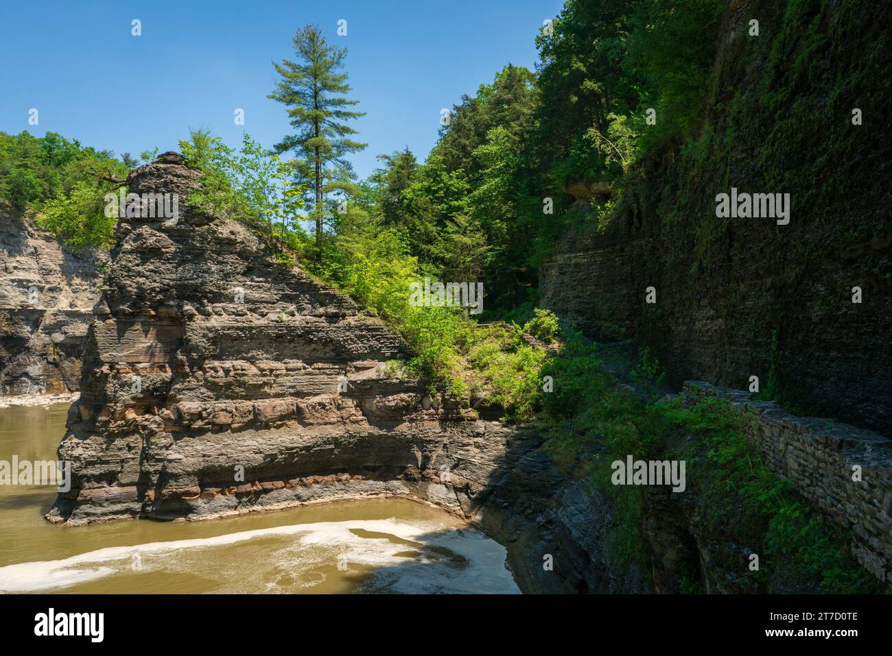 Castile park entry hi-res stock photography and images - Alamy