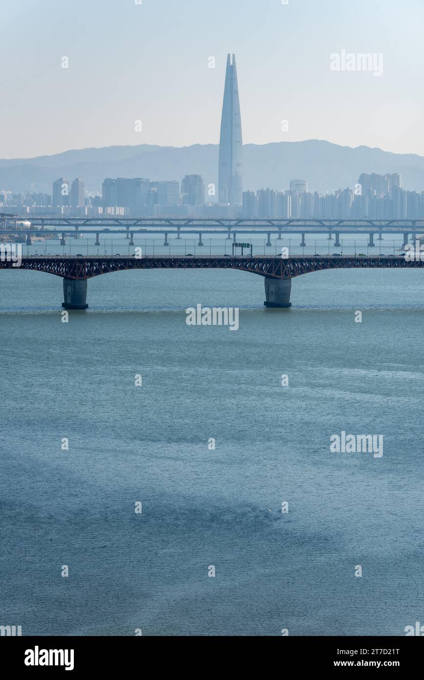 Hangang park seoul jamsil hi-res stock photography and images - Alamy