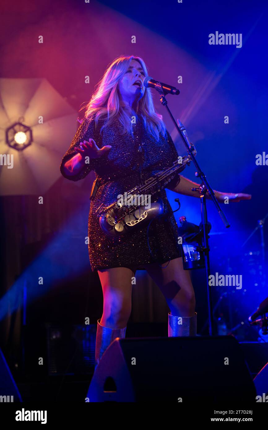 Candy Dulfer auf der „We Never Stop“-Tour bei den 23. Dresdener Jazztagen im Ostra-Dome. Dresden ...