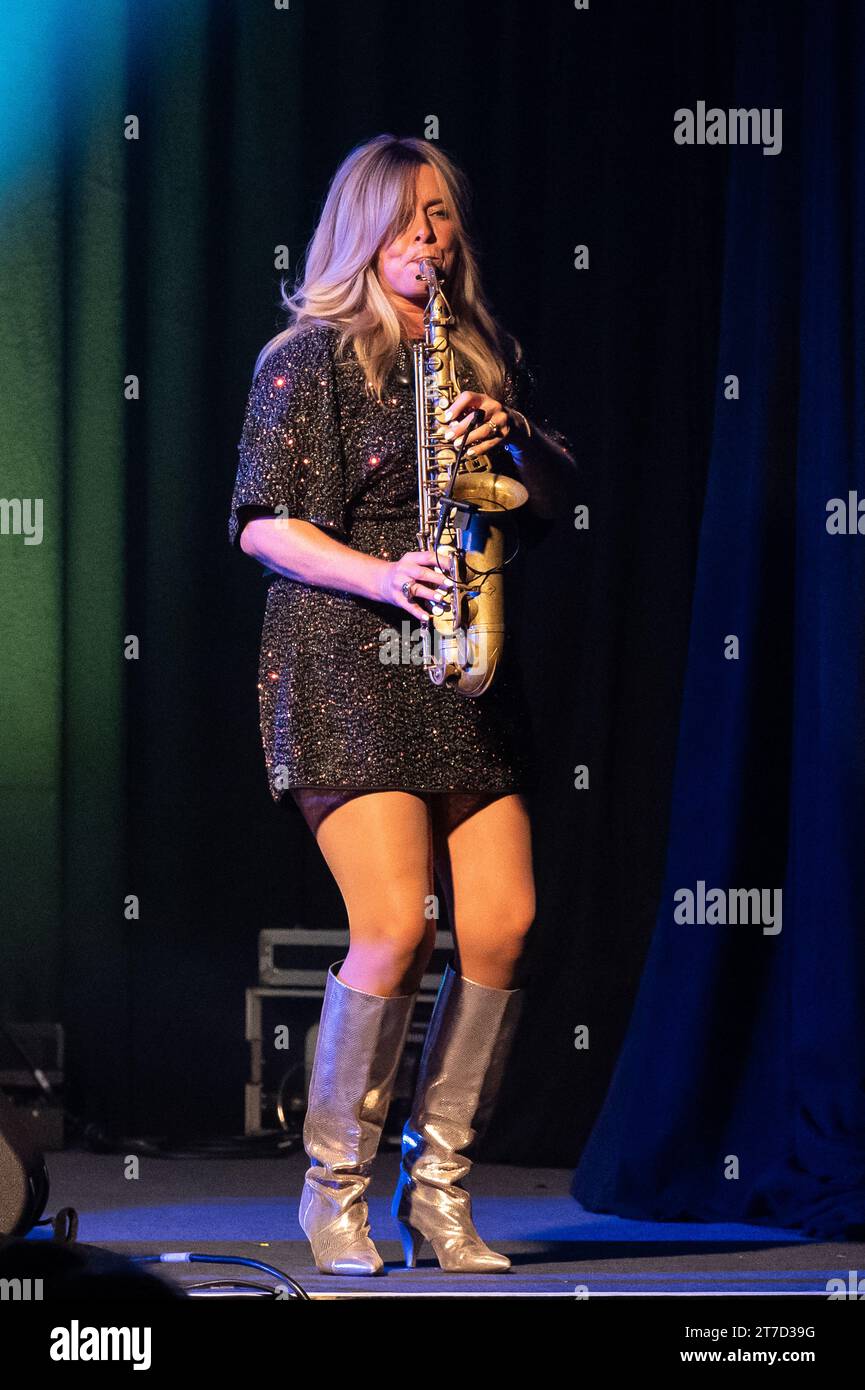 Candy Dulfer auf der „We Never Stop“-Tour bei den 23. Dresdener Jazztagen im Ostra-Dome. Dresden ...