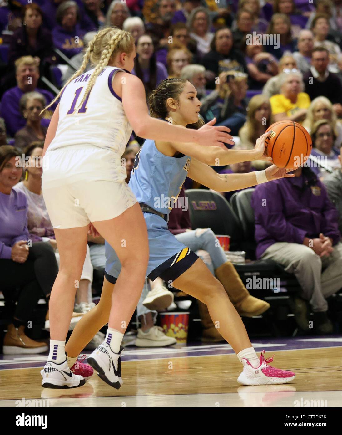 Baton Rouge, USA. 14th Nov, 2023. Kent State Golden Flashes guard ...