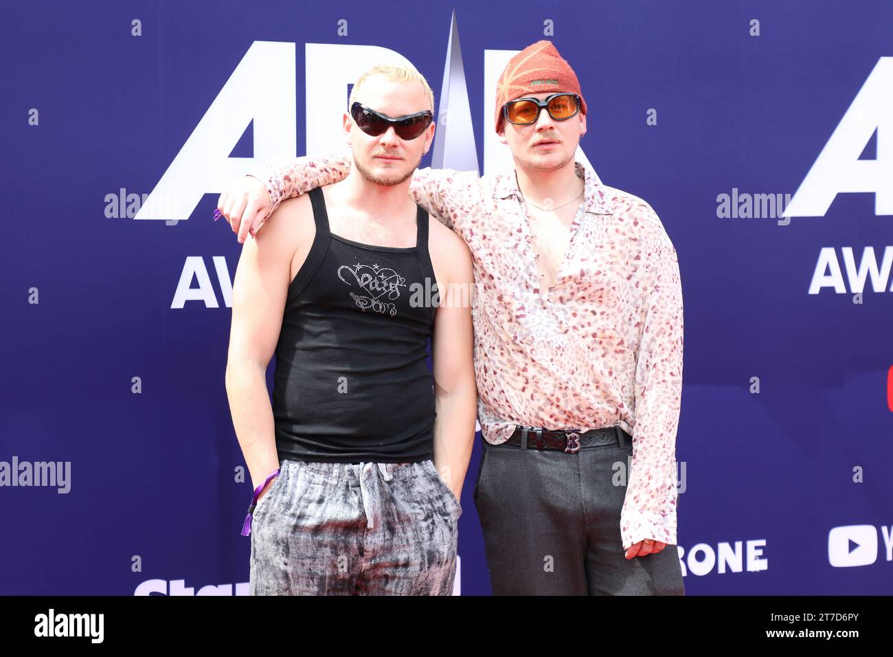 Midnight aria hi-res stock photography and images - Alamy