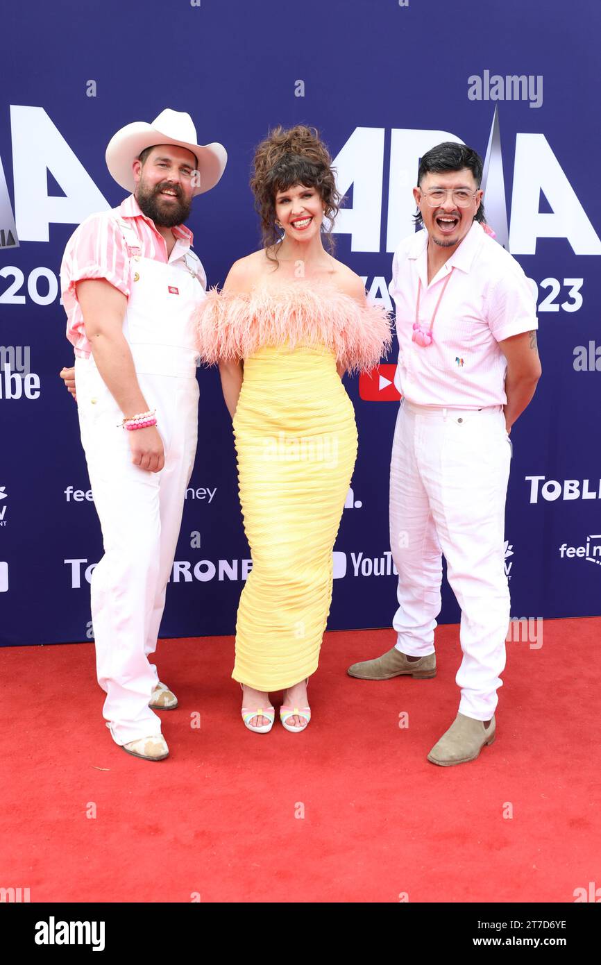 Sydney, Australia. 15th November 2023. Thomas Lumsden, Fanny Lumsden ...