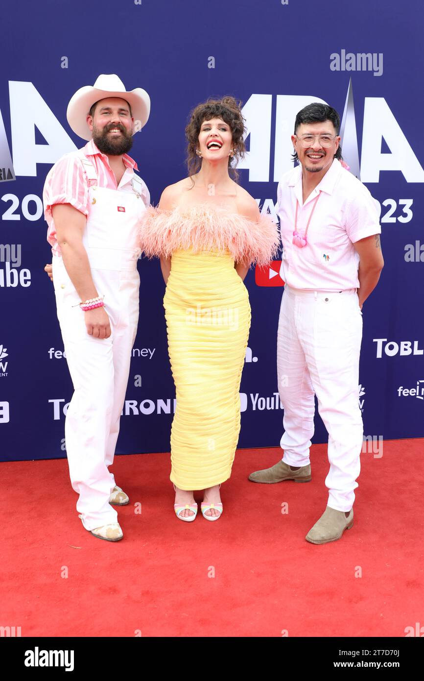 Sydney, Australia. 15th November 2023. Thomas Lumsden, Fanny Lumsden ...