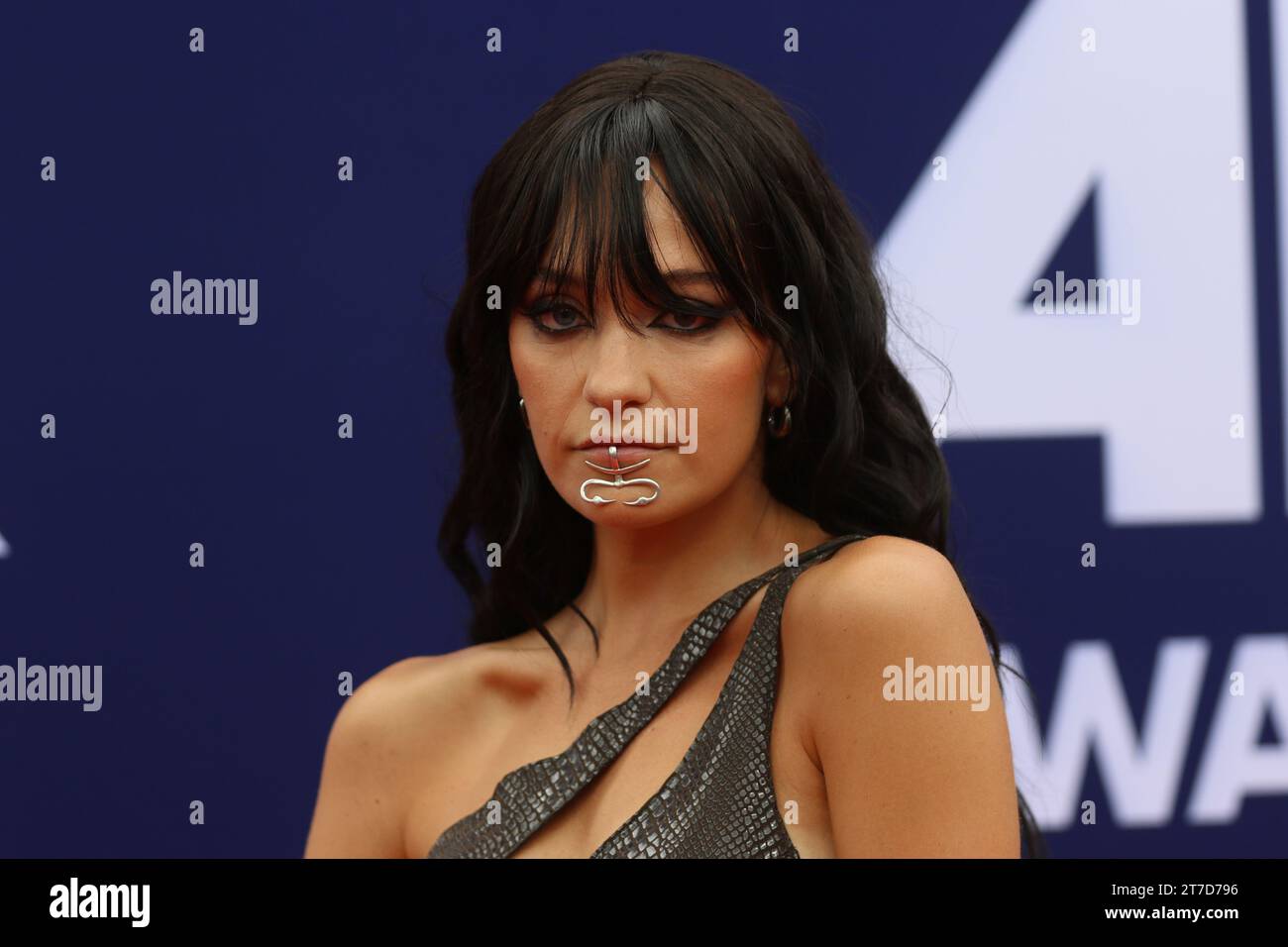 Chloe papandrea hi-res stock photography and images - Alamy