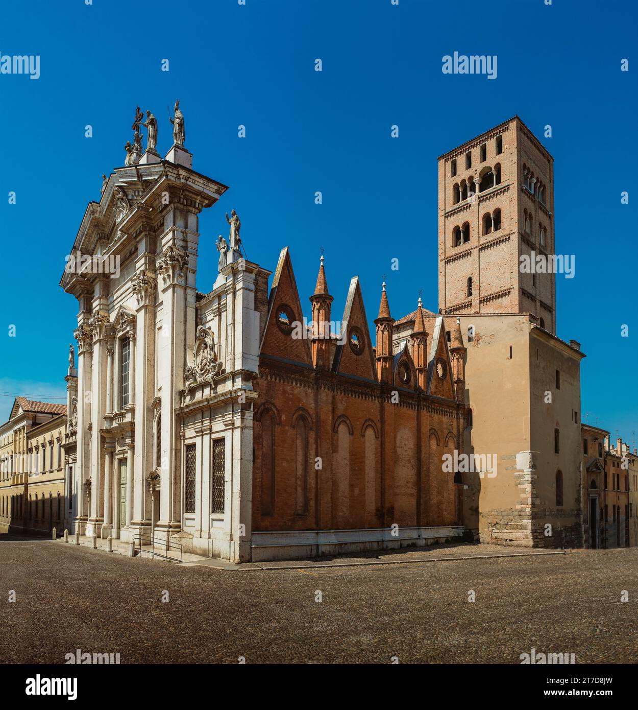 Mantua Cathedral (Cattedrale di San Pietro apostolo, Duomo di Mantova ...