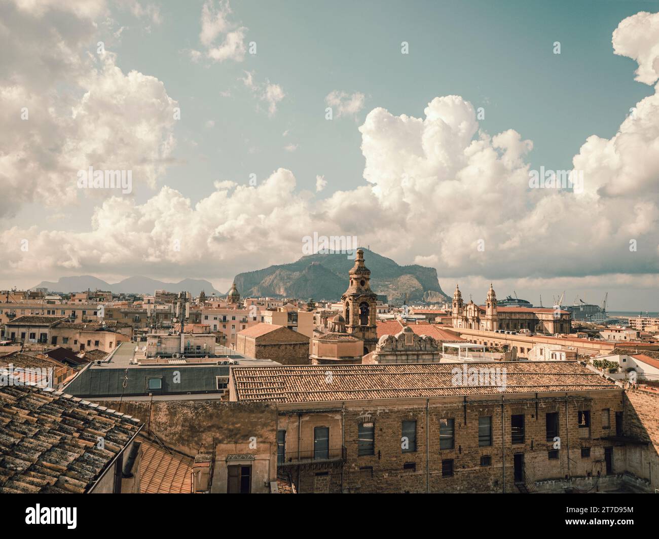 Palermo travel scenery hi-res stock photography and images - Alamy
