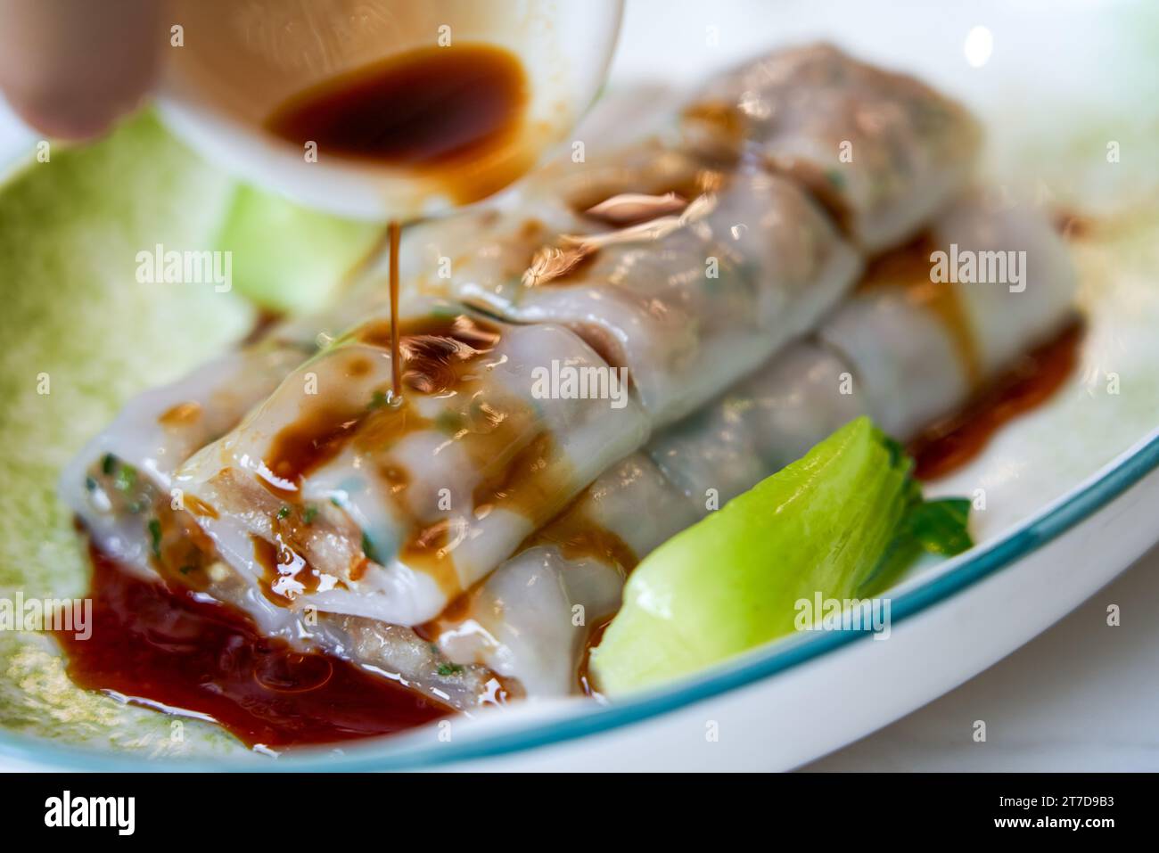 A delicious plate of Cantonese beef rice rolls, Cantonese morning tea ...