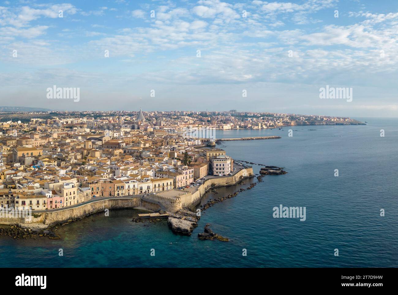 Aerial photo of the town of Syracuse in Sicily Stock Photo - Alamy